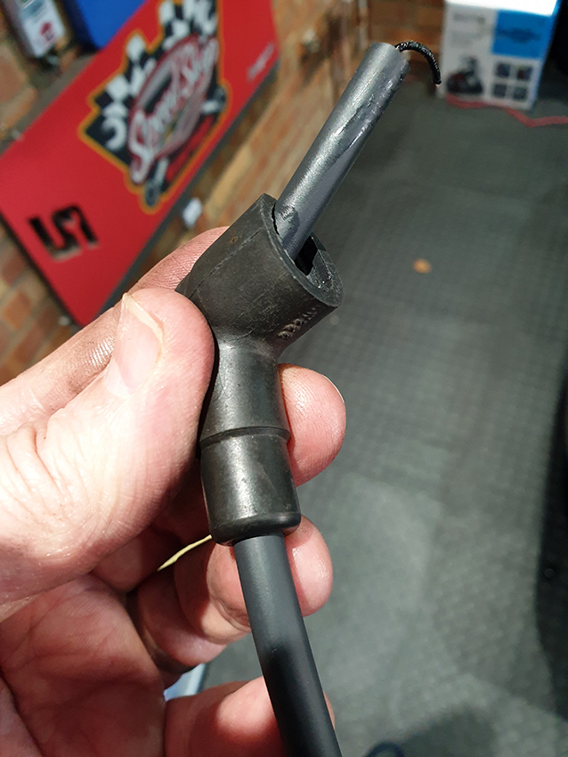 Spark Plug Technology, Diagnostics, Settings, Spark Plug Leads & How to ...