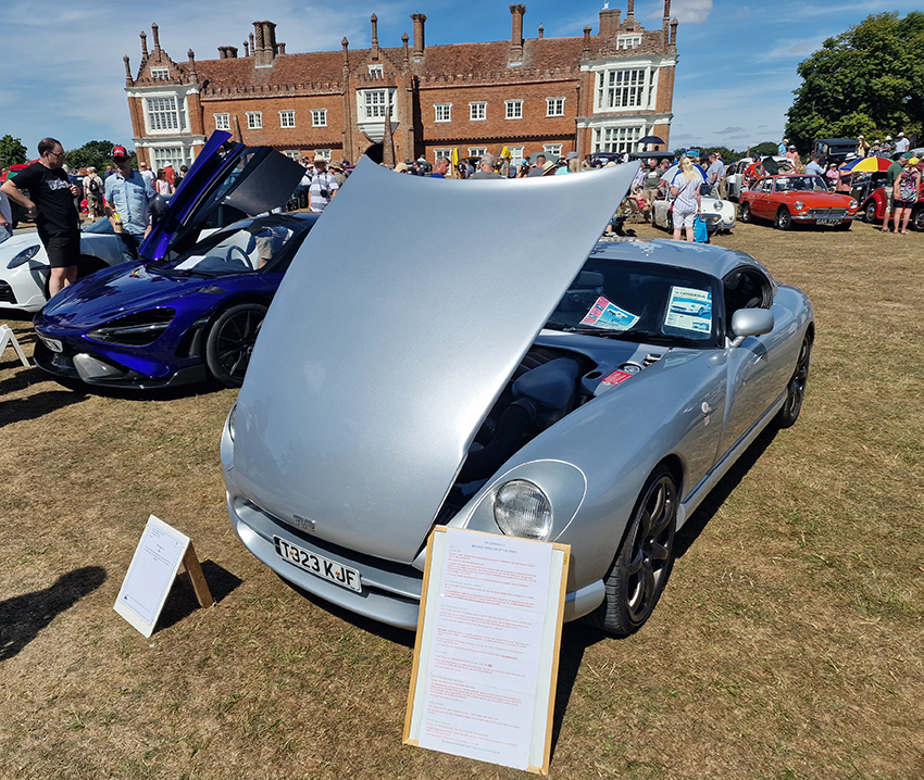 Helmingham Hall Car show ’22- 103 – One Man And His Mustang