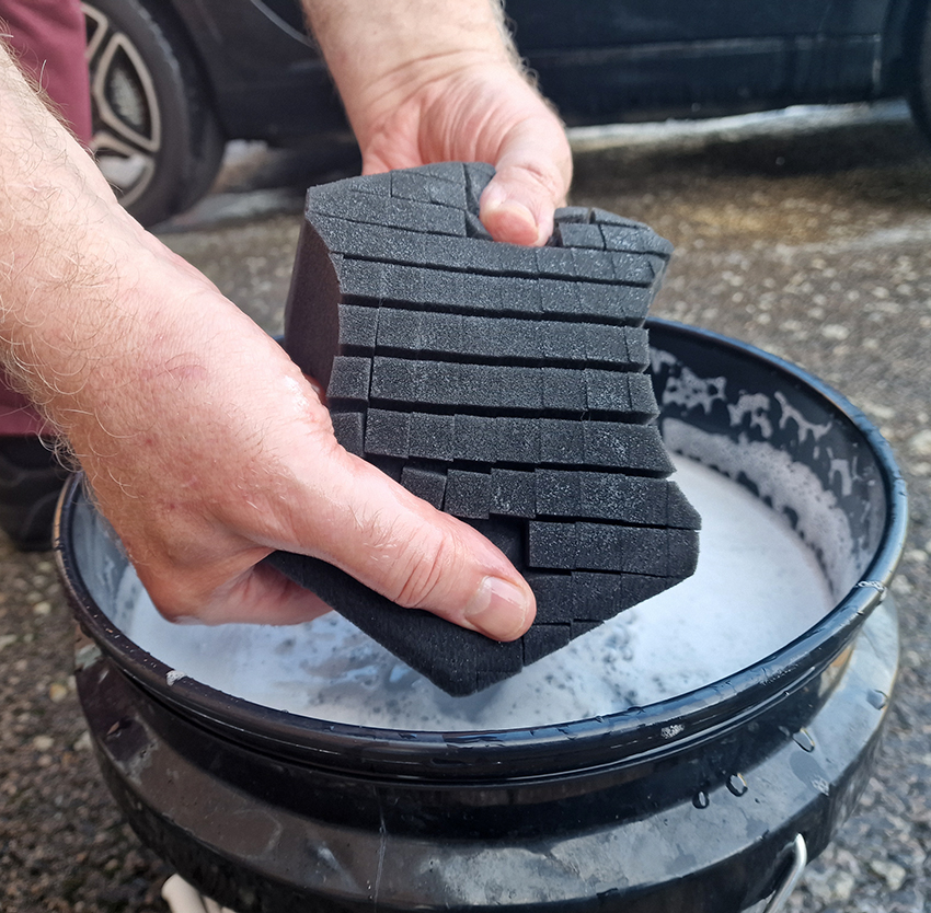 Rag Company Ultra Black Sponge – One Man And His Mustang