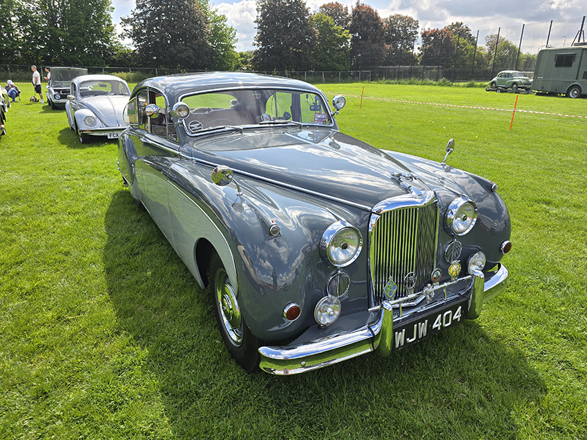 Enfield Pageant ’24 101 – One Man And His Mustang
