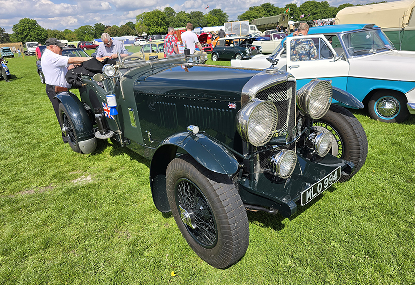 Enfield Pageant ’24 179 – One Man And His Mustang