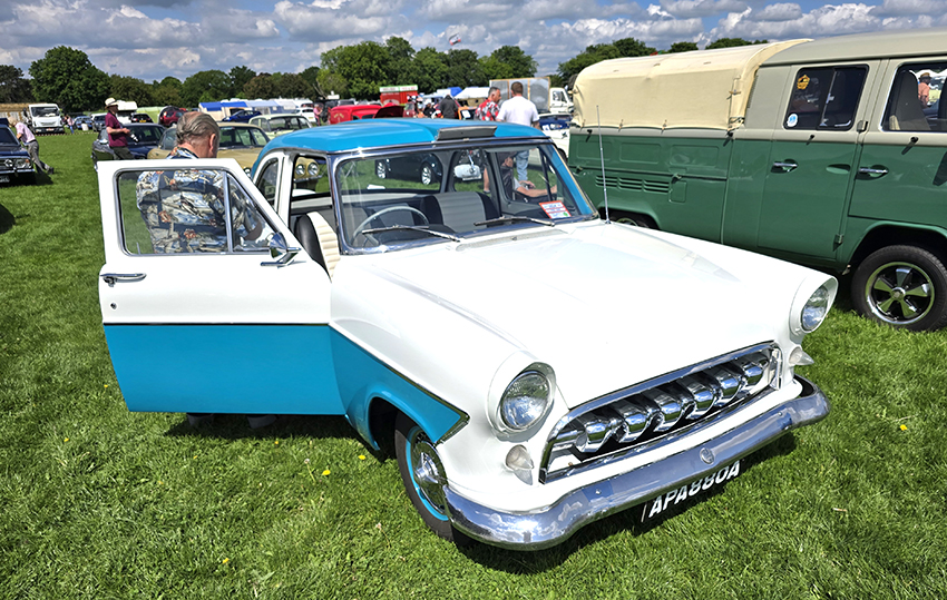 Enfield Pageant ’24 180 – One Man And His Mustang