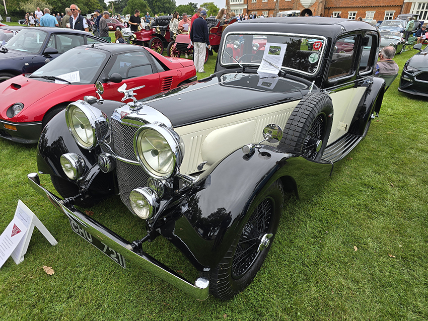 Helmingham Hall car show ’24 8 – One Man And His Mustang