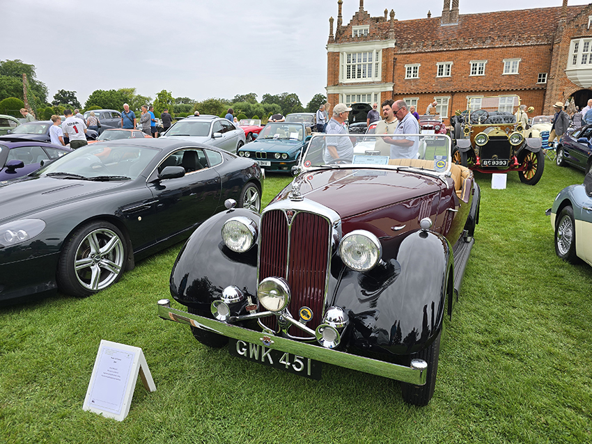 Helmingham Hall car show ’24 87 – One Man And His Mustang